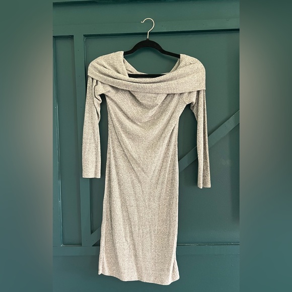 Potter's Pot | Dresses | Full Sleeve Off Shoulder Body On Dress | Poshmark